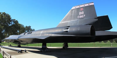 SR-71 Blackbird and M-21 Blackbird of the U.S. Air Force, history ...