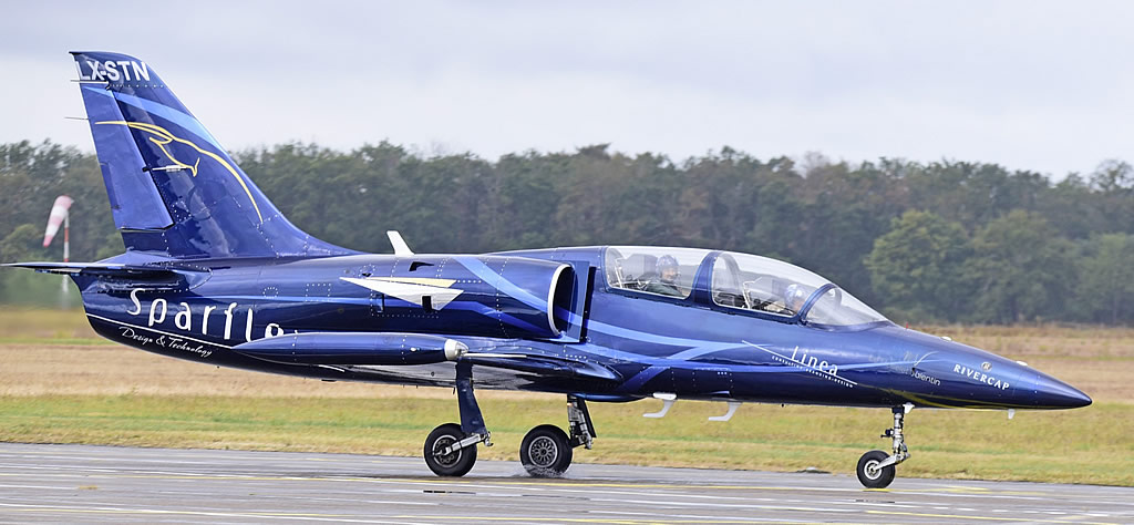 Aerobatic demonstration and aerial flight team information for the ...