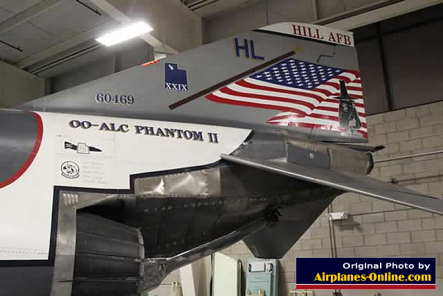 F-4 Phantom II fighter history, specifications, deployment and photographs